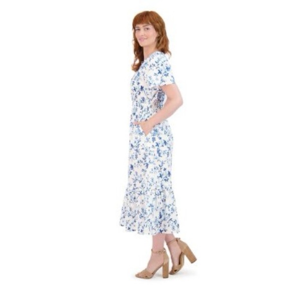 French Connection | Dresses | Nwt French Connection Whiteblue Floral ...